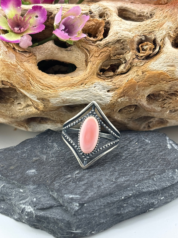 Oxidized Southwest Queen Conch Ring Size 10 – The Collective Jewelry & Gems