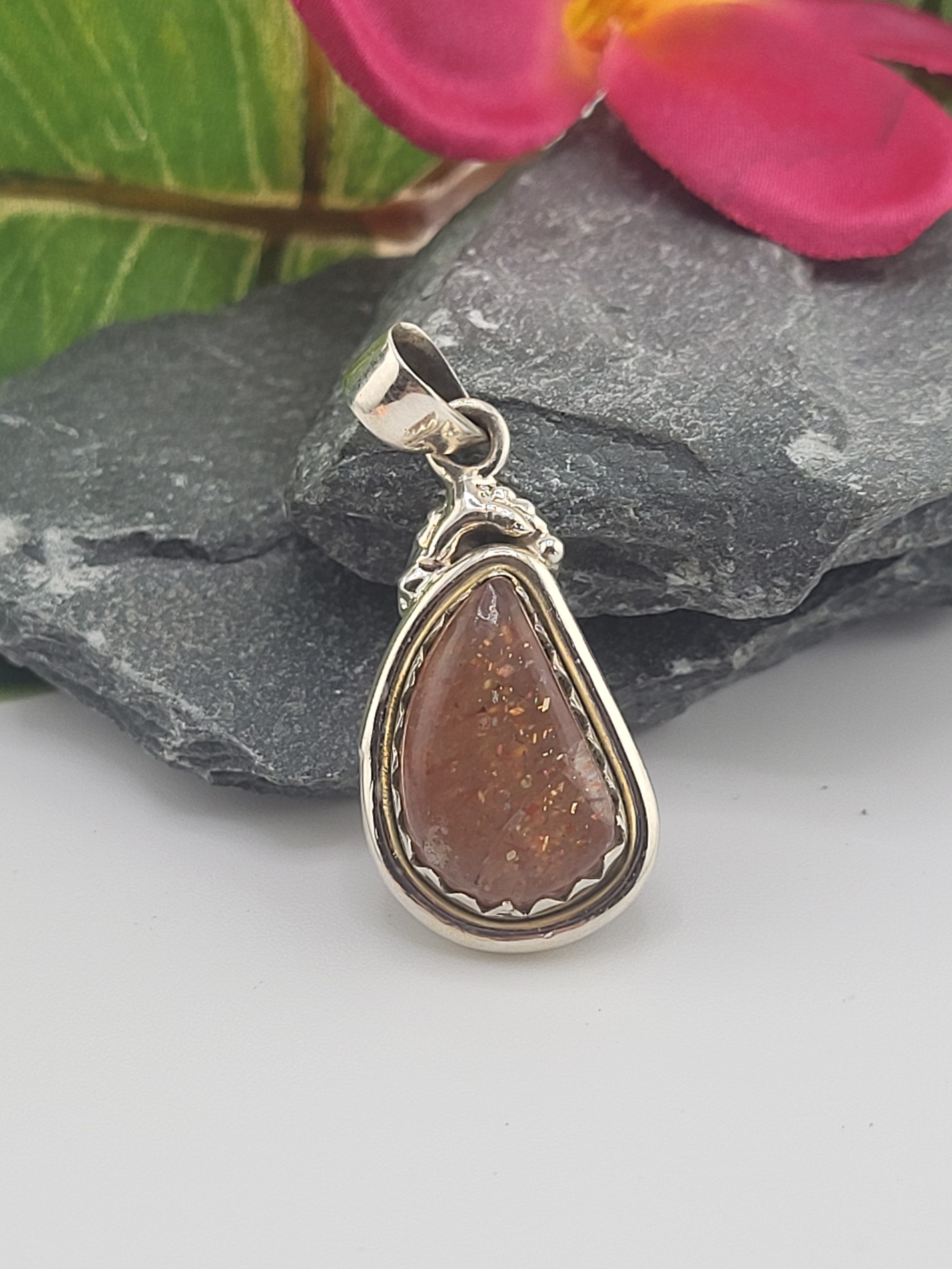 Sunstone Pendant – The Collective Jewelry & Gems